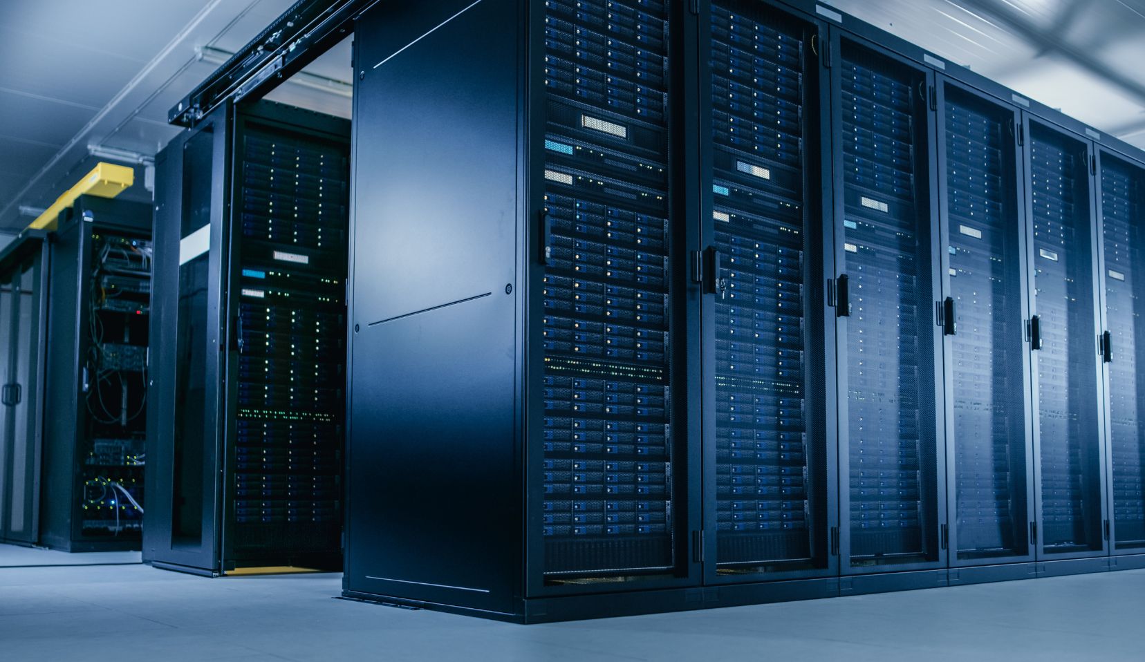 IoT-based Temperature & Humidity Monitoring in Data Centers - Zenatix ... IoT-based Temperature & Humidity Monitoring in Data Centers - Zenatix ...